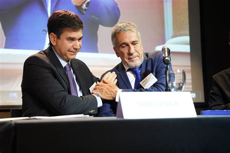 22 Fotos Del Reconocimiento De Adepa A Víctor Bugge Histórico Fotógrafo De La Casa Rosada Infobae