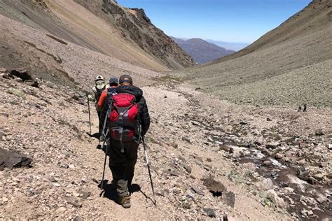 Bastón De Trekking ¿para Qué Sirve Y Cómo Elegir El Mejor