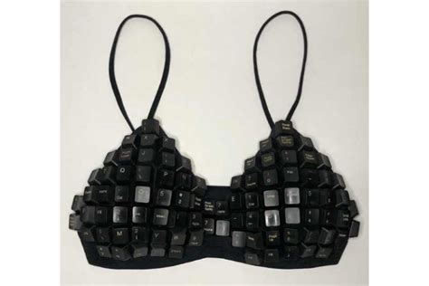 Desainer Asal Sukabumi Bikin Bra Dari Keyboard Laris Di Amerika Sampai Eropa Chatnews Indonesia