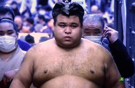 くるくるおばけ＠ブログ「大相撲取組内容」 On Twitter 優勝を逃し、涙目の高安。 早く「あのときがあったから、今（の優勝）がある