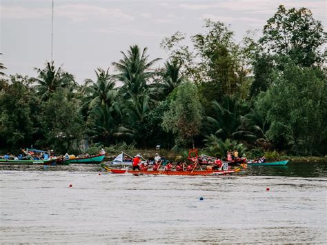 ដំណឹងល្អ ឆាប់ៗនេះខេត្តកំពតនឹងរៀបចំព្រះរាជពិធីបុណ្យអុំទូក បណ្តែតប្រទីប