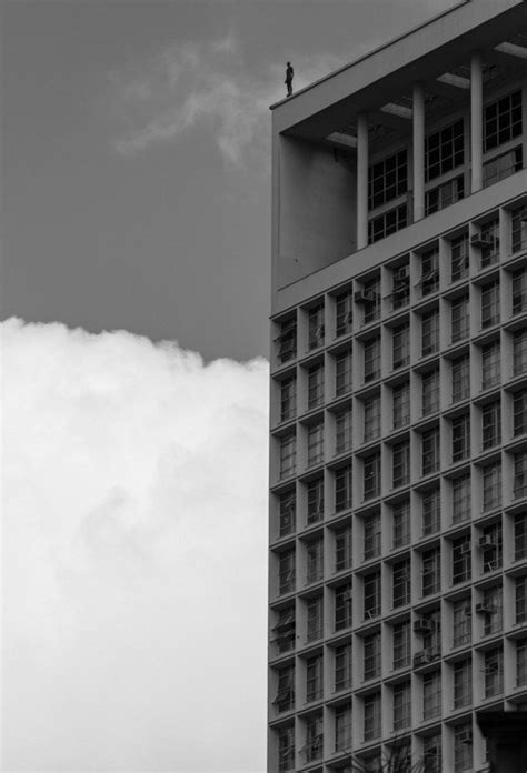 K U S H D Oo B I Es L O U D M U S Ic