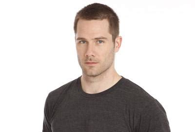Luke Macfarlane Singing Who Is Luke Macfarlanes Partner All About