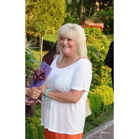 Катя Близнакова разсипа Рачков