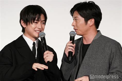 田中圭、舞台挨拶でいきなりネタバレ 高橋文哉「まだです」【あの人が消えた】 ライブドアニュース
