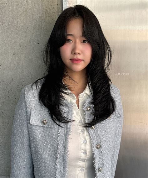 홍대미용실 순시키 이설 레이어드컷 빌드펌 마리펌 이설 셀프 스타일링 ️ 1000만 조회수의 영상📌 핀셋을 이용한 뿌리볼륨 옆볼륨 쉽게 살리는 꿀팁 안보면 손해