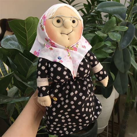 قیمت و خرید عروسک مدل پدربزرگ و مادربزرگ كد X2 ارتفاع 25 سانتى متر