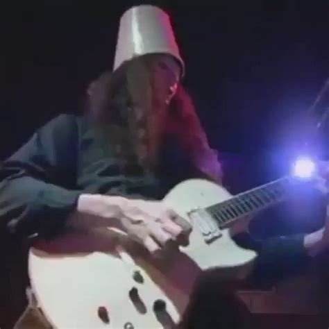 Buckethead Hands