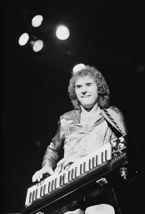 Dream Weaver Singer And Synthesiser Pioneer Gary Wright Dies Aged 80