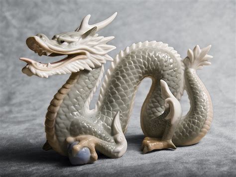 Chinese Dragon Figurine Sculpture