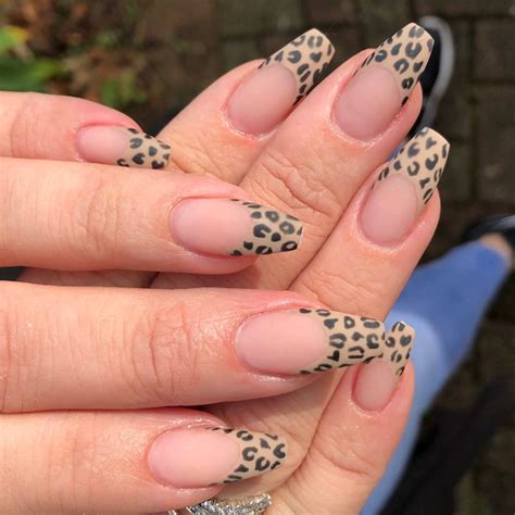 The Patterned Tip Nail Trend Is The New Spin On The French Manicure