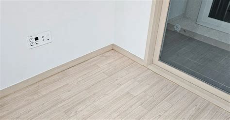 처음 집상태보고 무조건 청소 맡겨야되겠다 싶어서 한방울에 예약했는데 팀장님 한분이 오셔서 꼼꼼히 해주시고 가셨어요 시간은 오래걸렸지만 나름 만족합니다 ㅎㅎ 추운 날씨에