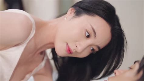 黑色月光丨林夏薇貴氣造型掀討論！擁超強背景祖父打過二戰 父為「廈門李嘉誠」打理生意 星島日報