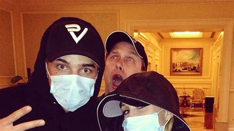 Miley Cyrus James Franco And The Weeks Best Celebrity Selfies Photos