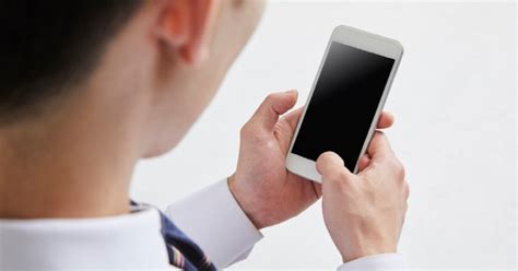 스마트폰 보는데 갑자기 숨이 막힌다 이유는…