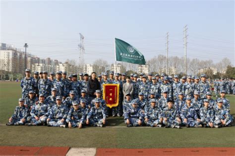 会操展风采，英姿致青春——经管学院20级扩招班军训会操喜获佳绩 经济与管理学院