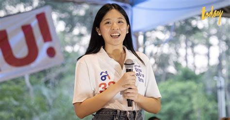 เลือกตั้ง 66 ‘จินนี่ ลูกสาวคุณหญิงสุดารัตน์ ปราศรัยชูนโยบายการศึกษา ‘เรียนฟรีจนจบป ตรี