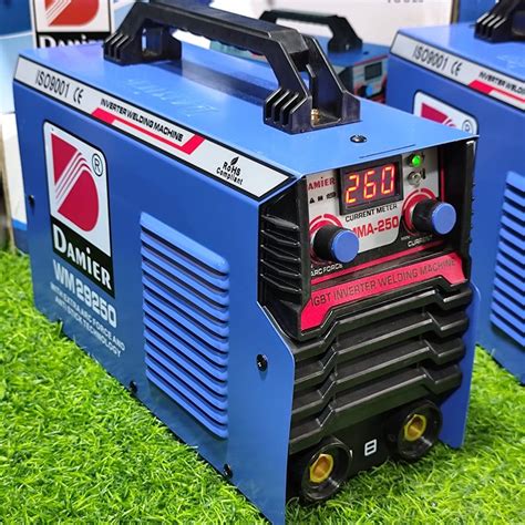 အင်ဂျင် ကရိုင်း ဟတ် များကို စက်ကရိယာစုံလင်စွာဖြင့်၊ လူကြီးမင်းတို့ စိတ်တိုင်းကျ ပြုပြင်ပေးနေပါသည