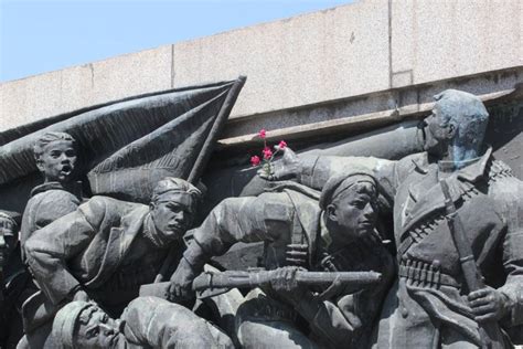 Нова инициатива иска преместване на Паметника на съветската армия — Offnews