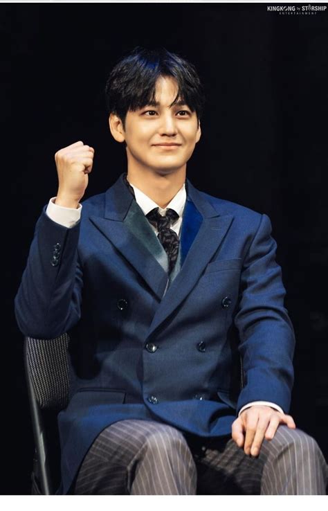 Pin Oleh Viri Te Ur Di Bumsso Soeul Soulmates Aktor Korea Aktor Korea