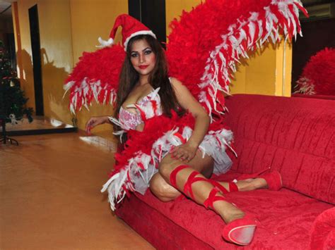 Tanisha Singh Hq Wallpapers Tanisha Singh Wallpapers 12961 Oneindia Wallpapers