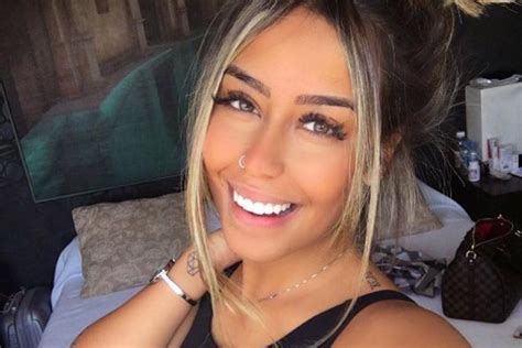 Neymars Sister Might Just Be The Most Popular Person In Brazil