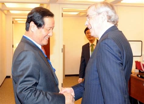 [동정]윤증현 장관 G20 대표들과 우의 다져