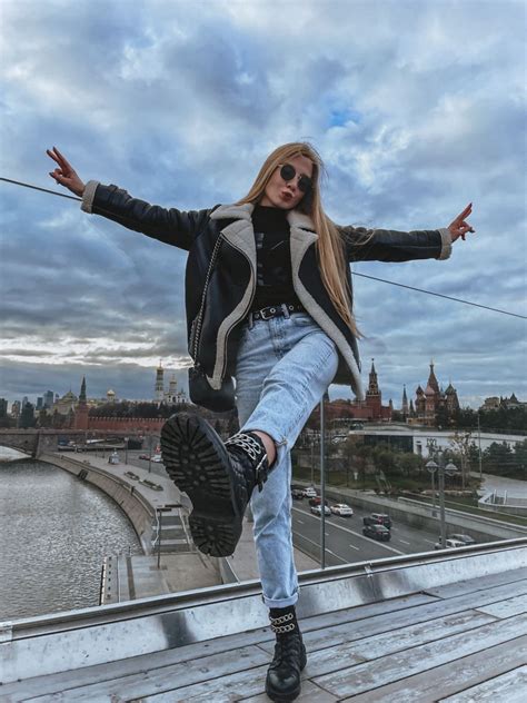 Фото для сторис Фотография девушки Фотосессия Модельные позы