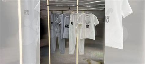 Костюм женский Miu Miu купить в Москве Личные вещи Авито