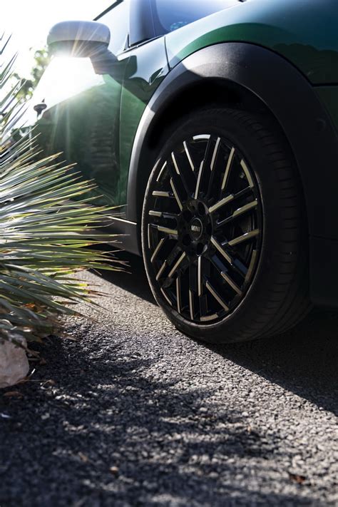 Mini Cooper C Offering In Car Gaming When Stationary Via Round Oled Display Autoevolution