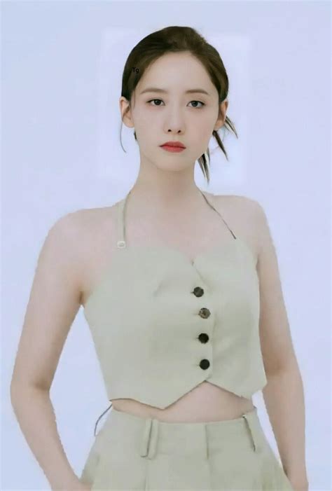 Pin Oleh Hương Nguyễn Di I Yoona Di 2024 Wanita Mode Mode Wanita