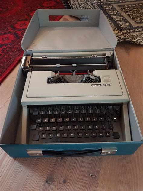Just Bought This Olivetti Dora Rtypewriters