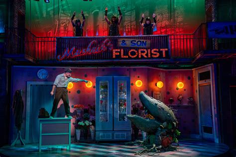 The Making Of Audrey Ii Little Shop Of Horrors Behind The Scenes