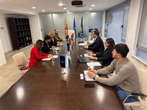 Ahk Nordmazedonien I АХК Северна Македонија партнер кој поддржува германски и локални