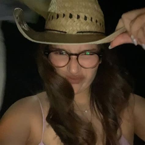 𝕭𝖗𝖎𝖆𝖓𝖆 𝕽𝖔𝖒𝖊𝖗𝖔 ☻ Brianaromeroxx On Threads