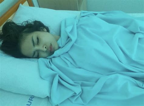 ស្ត្រីម្នាក់ត្រូវបានក្រុមខ្មាន់កាំភ្លើង២នាក់ បាញ់ចំភ្លៅបណ្តាលឲ្យរងរបួសធ្ងន់ ក្នុងក្លឹប