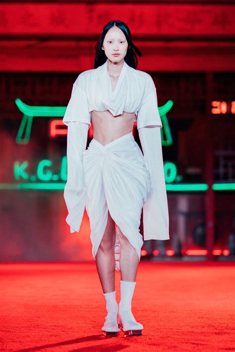 Alexander Wang Fall 2022 Ready To Wear Fashion Show Artofit