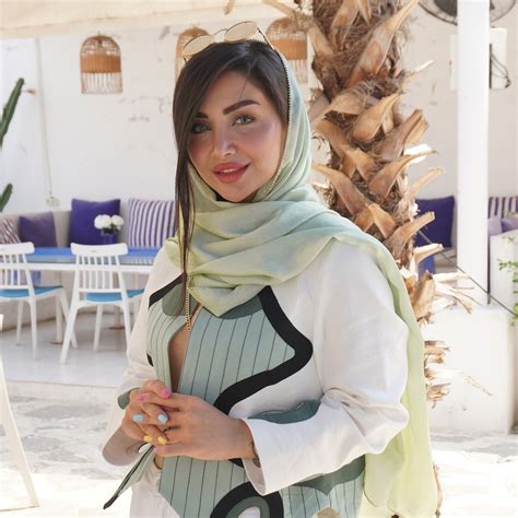 ‎هلیا اسدپور درمانگر زنان و مامایی‎ ‎الان باید از پس زندگی بربیام