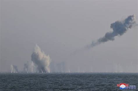 북 지대공미사일로 순항미사일 요격…김정은 “자랑할 만한 성능”