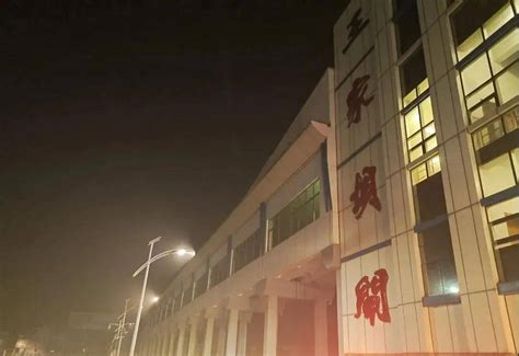 王家坝建成六十多年第16次开闸蓄洪，蓄洪区已转移两千余人