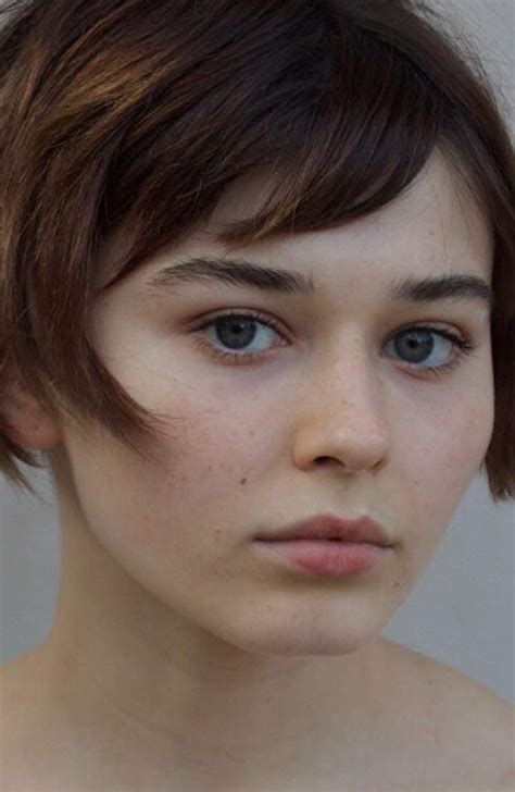 Руби Крус - смотреть фильмы и сериалы онлайн