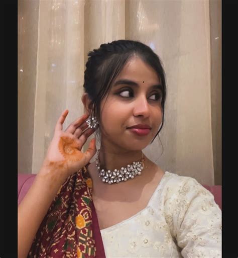 Maitrayee Roy Maitrayee Singing • Instagram Photos And Videos