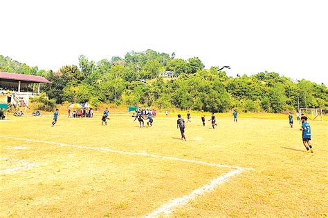 ကျွန်းစုမြို့နယ် အားကစားနှင့်ကာယပညာကော်မတီ ဥက္ကဋ္ဌဖလား အခြေခံပညာကျောင်းပေါင်းစုံ အမျိုးသား အမ