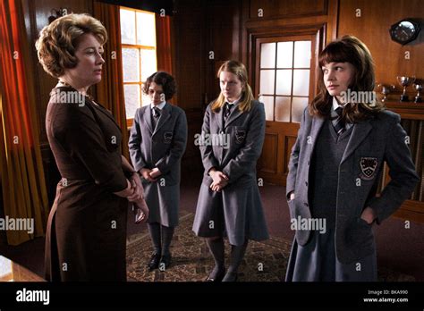 Ein Jahr Ausbildung 2009 Director Uk Lone Scherfig Emma Thompson