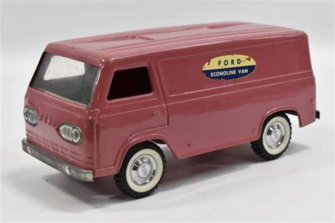 Bid Now Nylint Pink Ford Econoline Van January 5 0123 10 00 Am Cst
