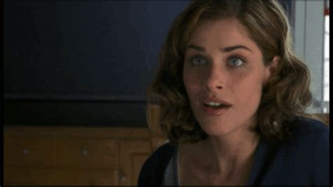 Amanda Peet Whole Nine Yards Pictures