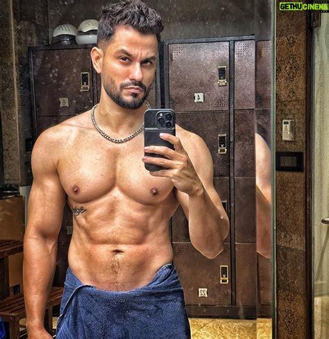 Kunal Khemu Wiki Biography Age Gallery Spouse And More