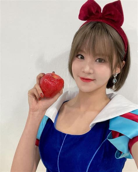 211101 Hot Issue Instagram Update Mayna Kpopping