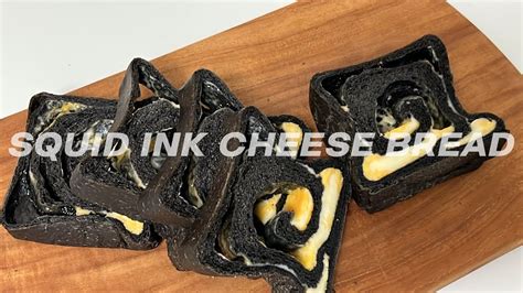 손반죽 치즈가 좔좔좔~ 오징어먹물 치즈 식빵 만들기🧀🍞 Youtube