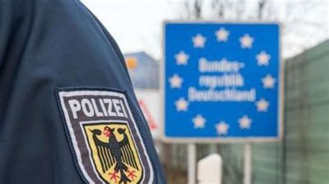 Sieben Inder Nach Deutschland Gebracht Im Schleuserfahrzeug Waren Sie